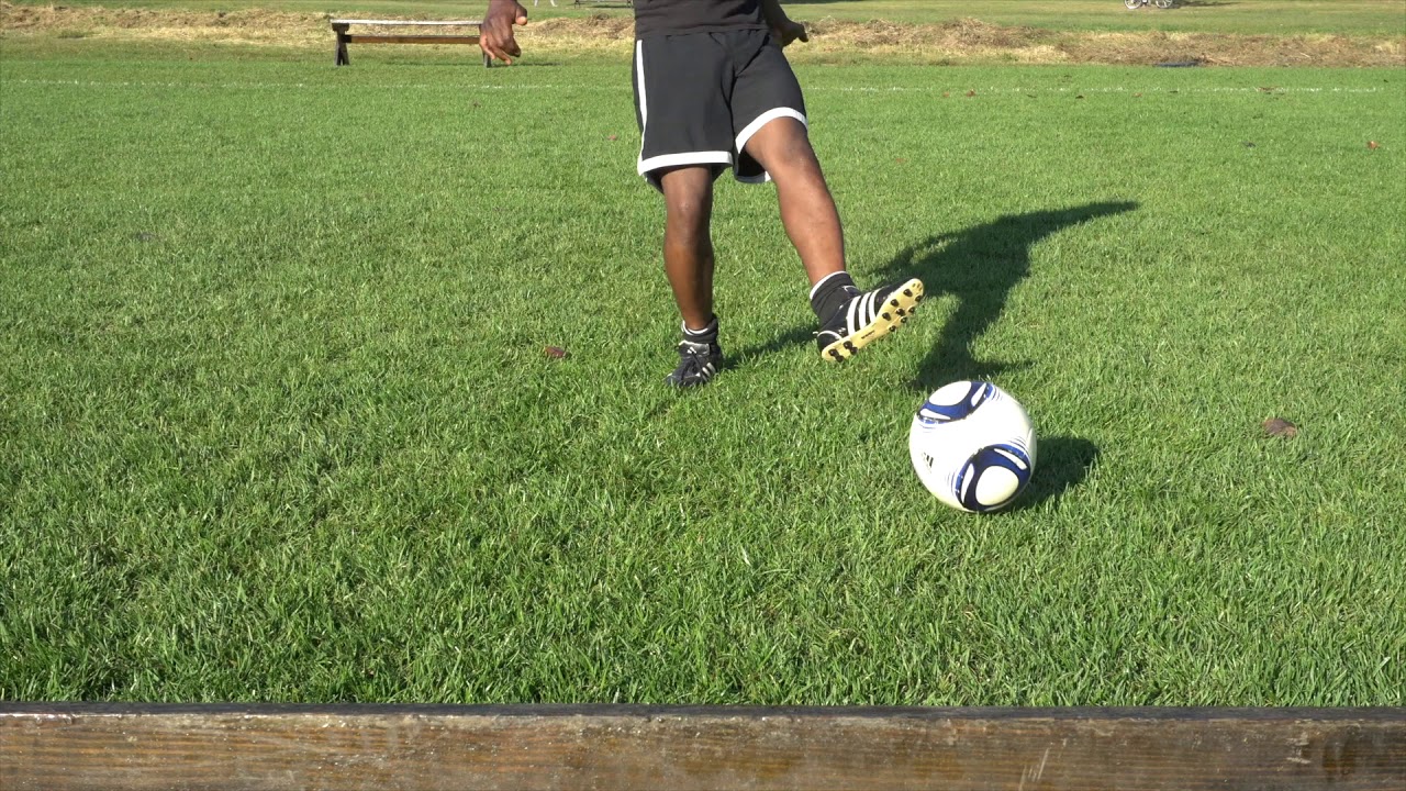 Burayidi Soccer Academy: Trapping (Foot from ground) - YouTube