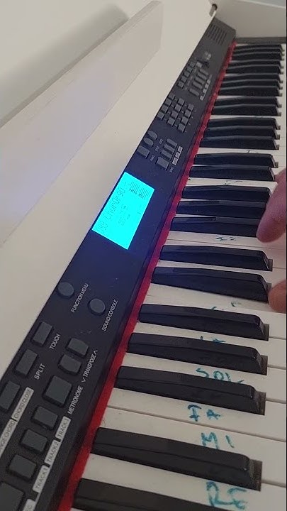 De la Primarie-n sus - cantata cu pian electronic -pentru începători - YouTube