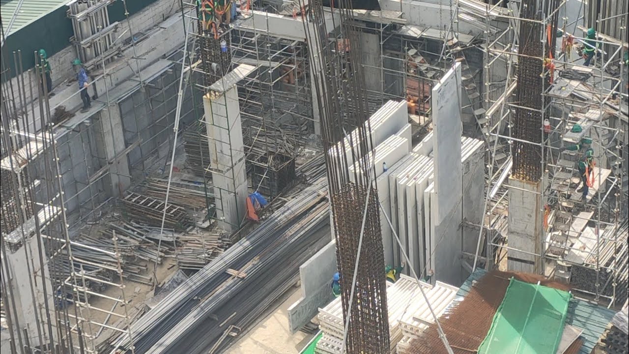 lifting precast panel - YouTube