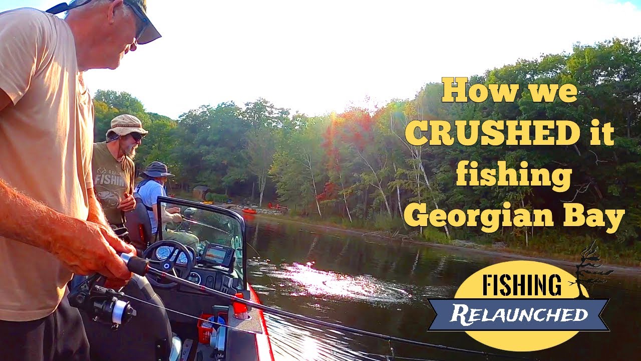 Epic Fall Fishing On Georgian Bay! Smallmouth Bass fishing was on FIRE ...