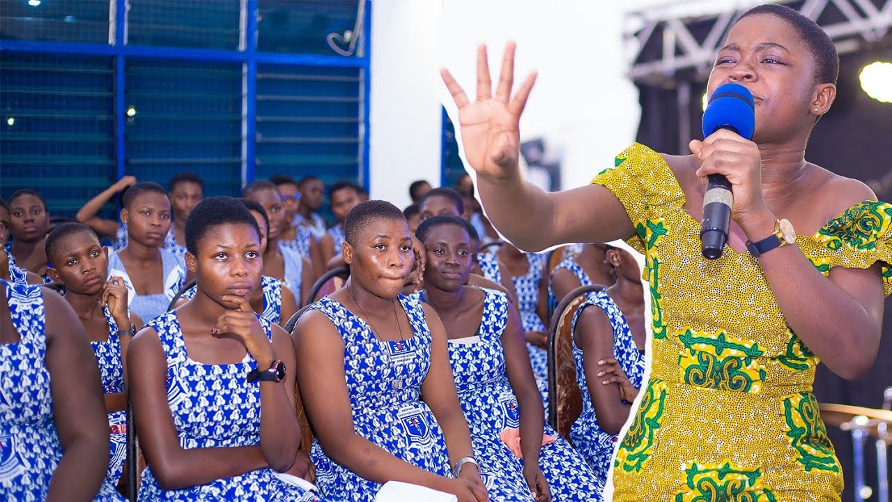 ADOMBA VIC GAVE A POWERFUL MESSAGE @ AMENSS WASSA AKROPONG - YouTube