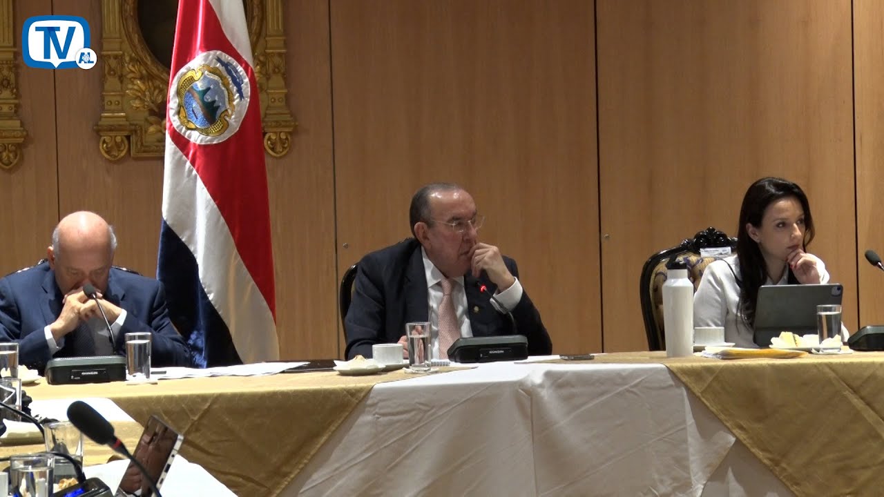 Diputados y miembros de Supremos Poderes avanzan en discusión de ...