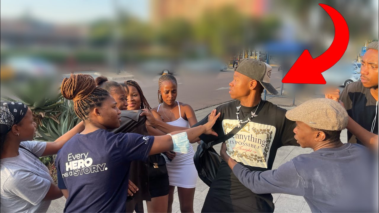 COUPLES ARGUING IN PUBLIC PRANK!! - YouTube