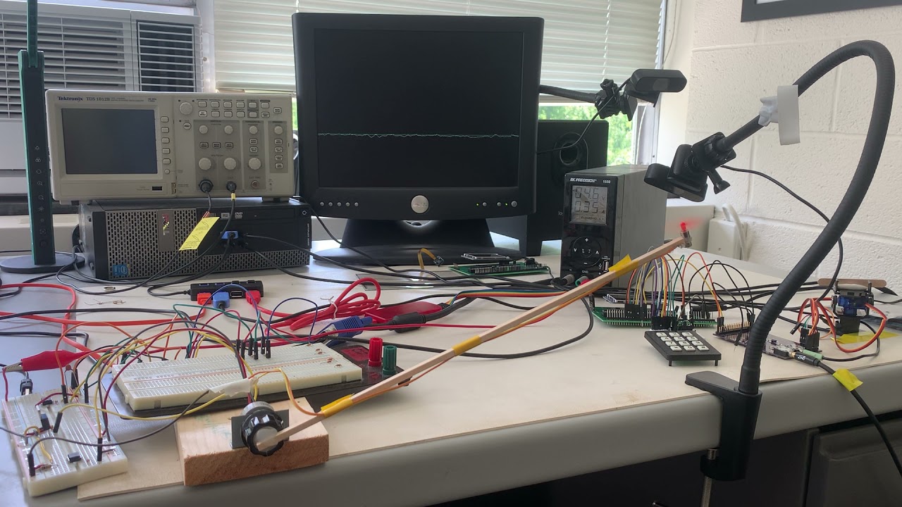 PID Demo: Jitter from unfiltered input to derivative term - YouTube