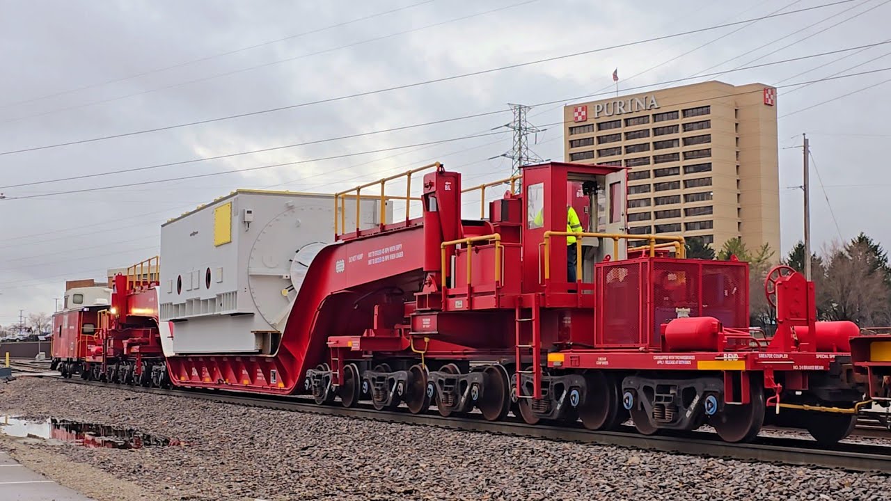 General Electric Generator Car Special train w/caboose west on UP Jeff ...
