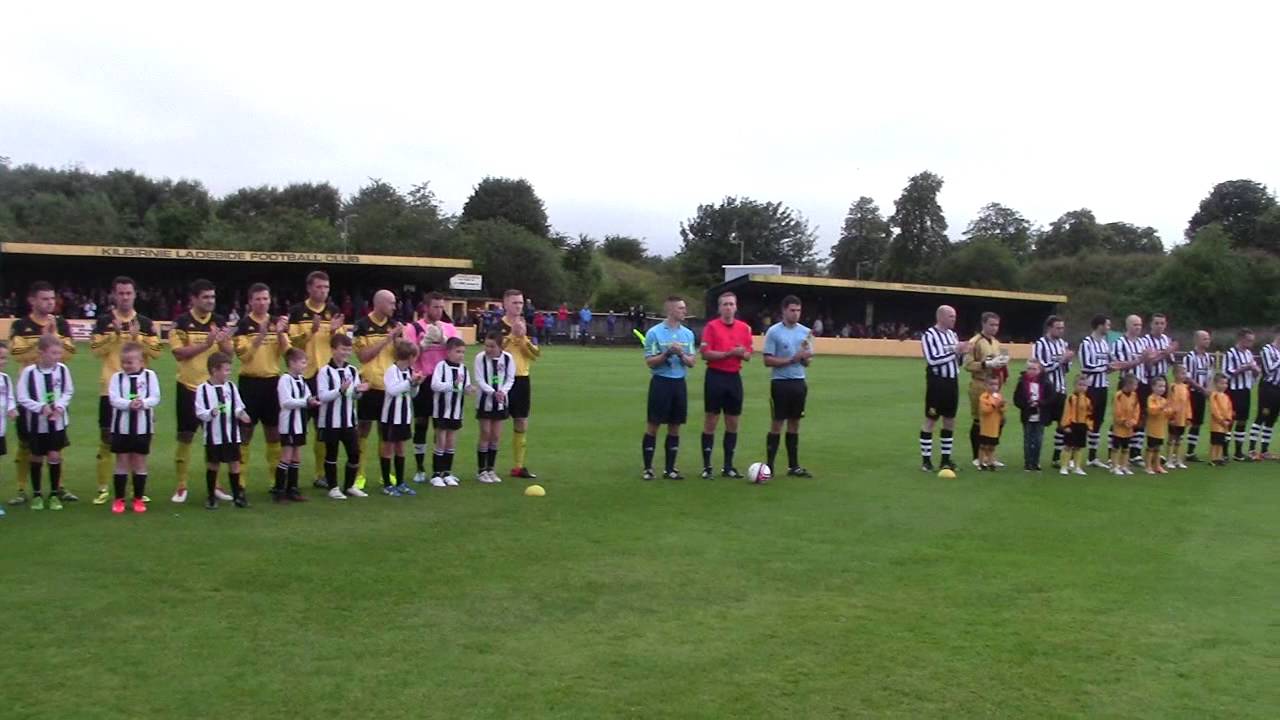Ladeside v Beith-- mark of respect - YouTube