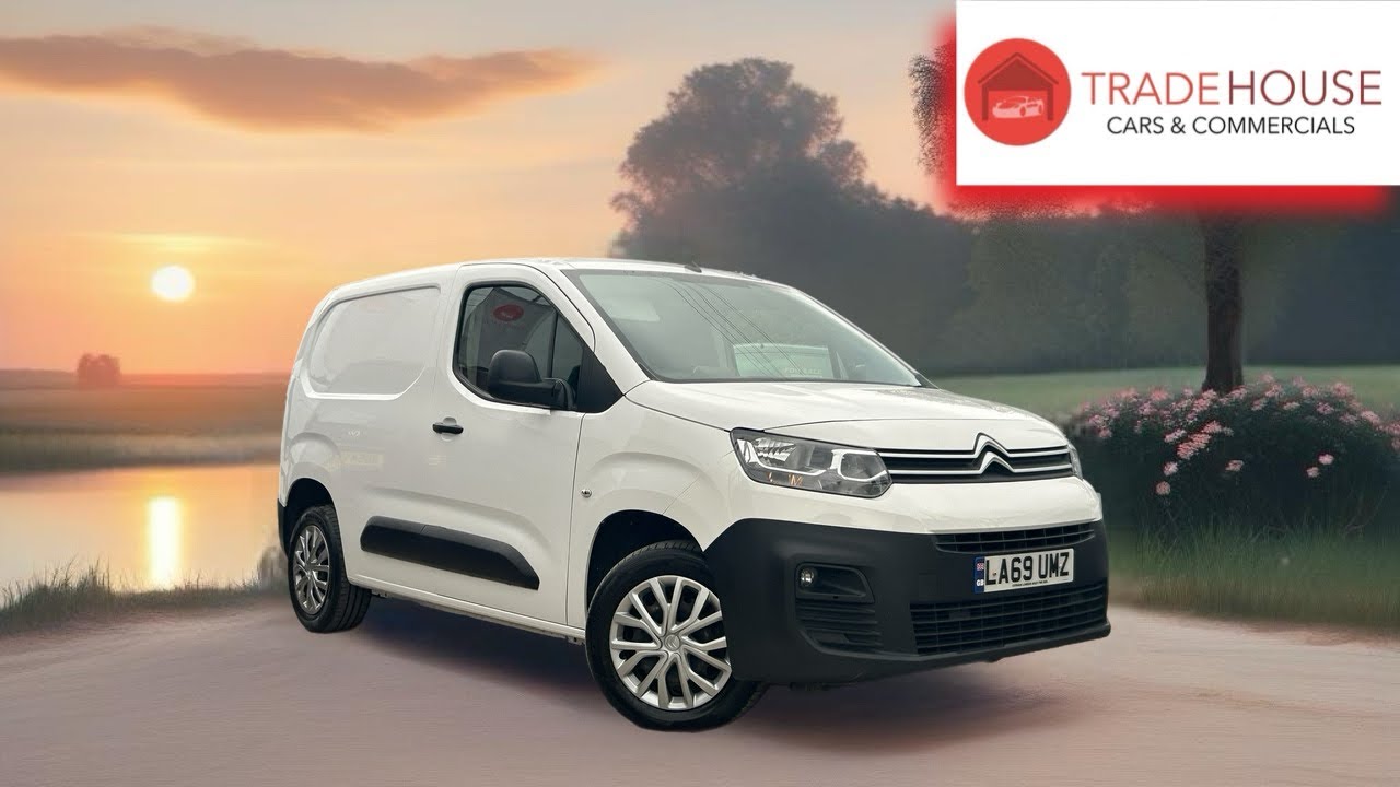 Citroen Berlingo Automatic White 2019 - YouTube