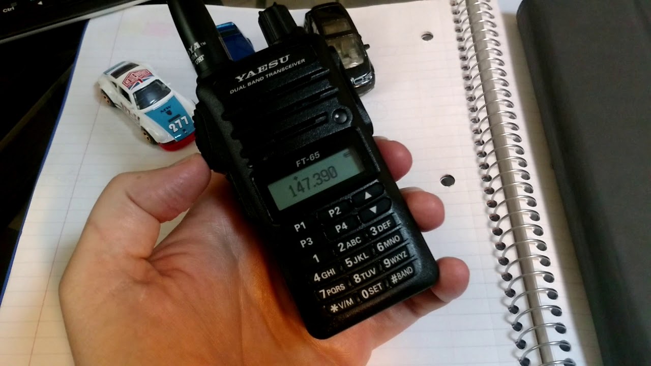 How to set the squelch level on a Yaesu FT-65 transceiver - YouTube