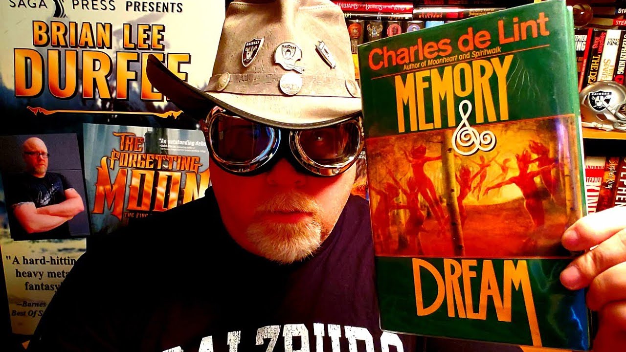 A Truly Beautiful Yet Chilling Story! MEMORY & DREAM / Charles de Lint ...