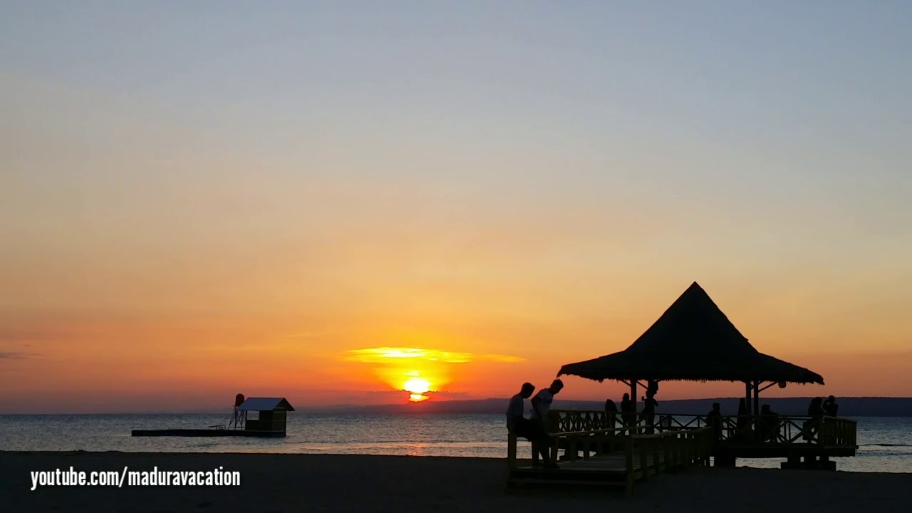Indahnya Sunset dan Sunrise di Pantai Sembilan Gili Genting - YouTube