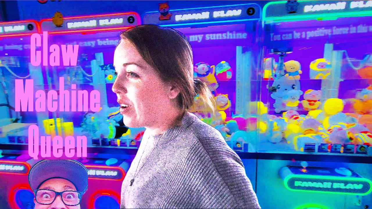 CLAW MACHINE QUEEN | Recon Mission | Kawaii Klaws - YouTube