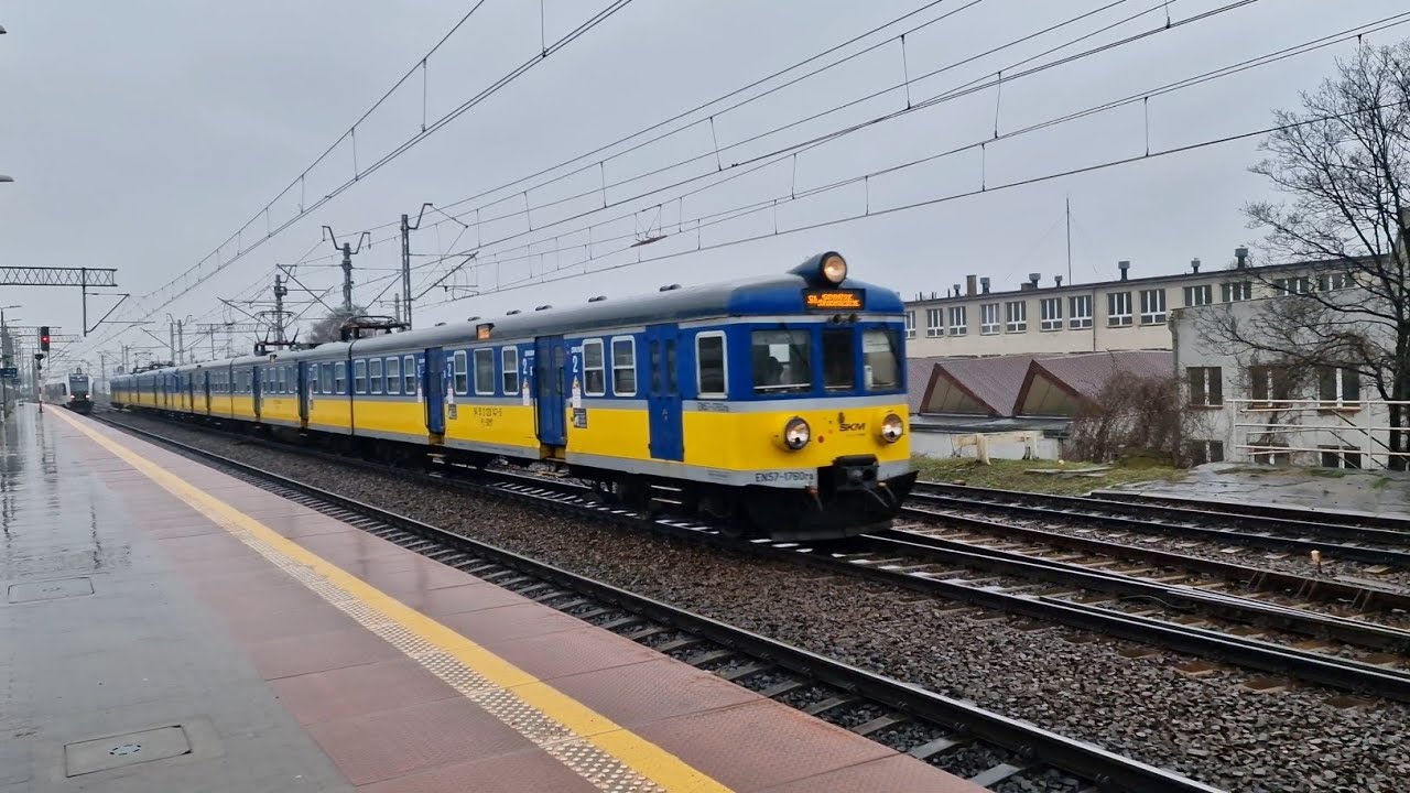 EN57-1122 + 1760 na SKM - YouTube