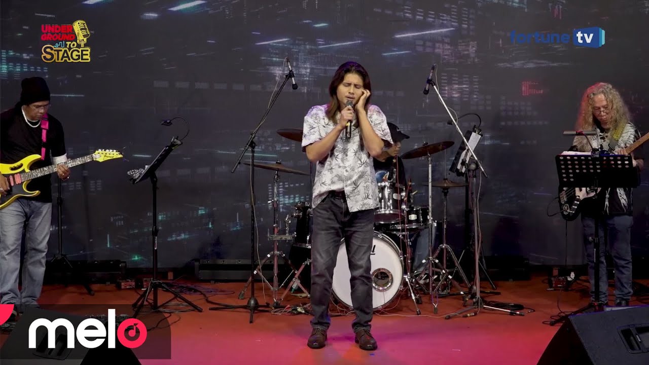 Zin Myo Aung - လွန်ခဲ့သော [Official MV] - YouTube