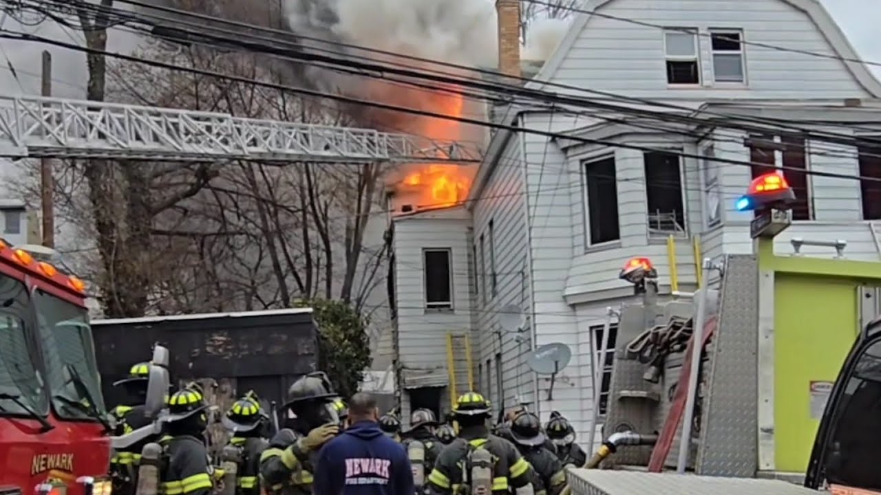🔥🔥Heavy Fire In Large House 🔥🔥2nd Alarm (18TH Ave) W/Audio Newark Nj 3 ...