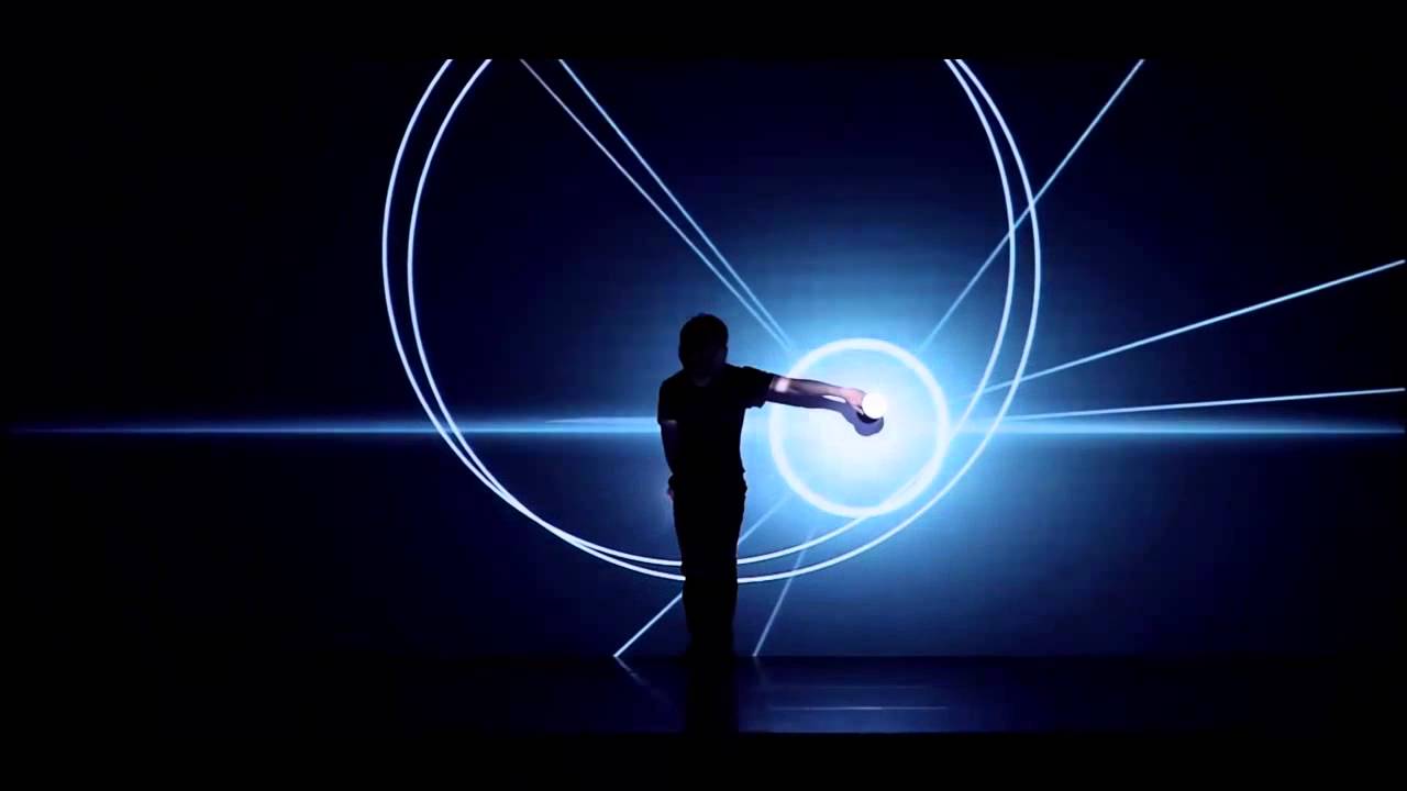 Amazing choreography with a projector - YouTube