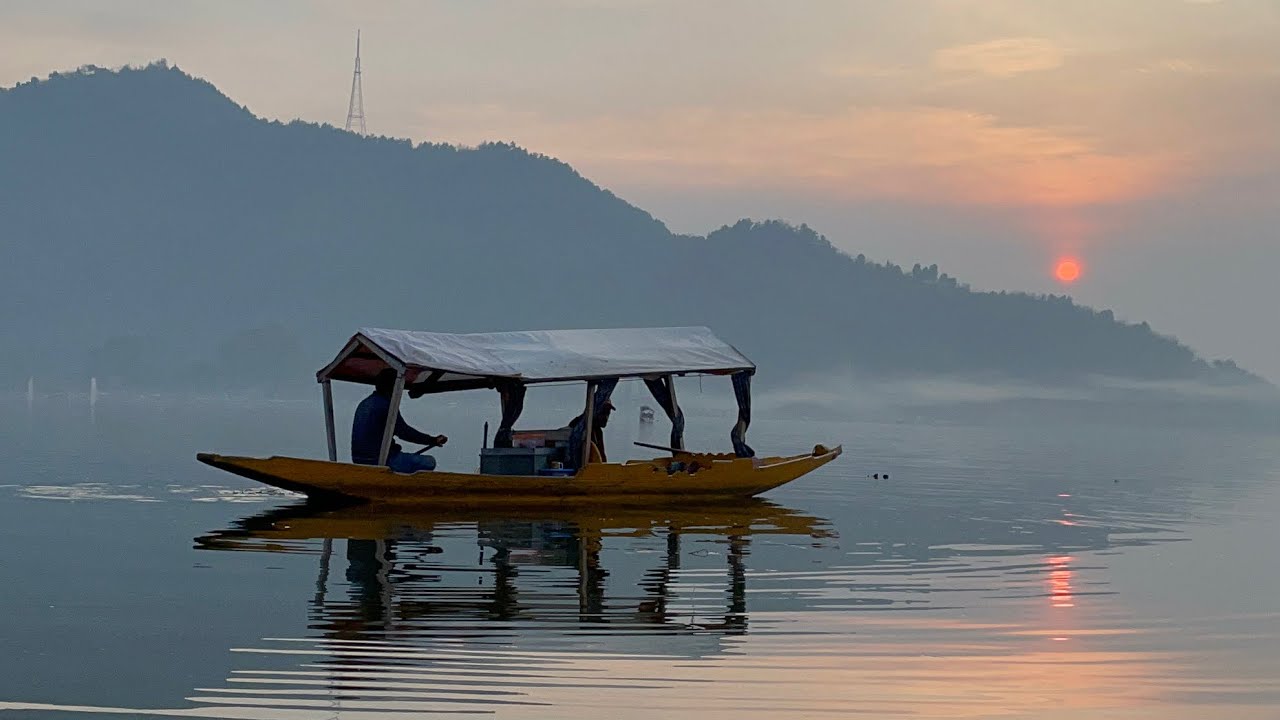 Shuru karein - Rovalio | A Kashmir vlog - YouTube