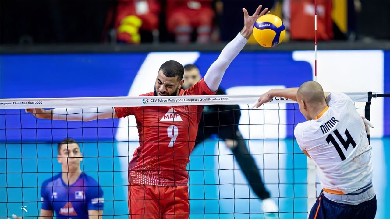 Top 40 MONSTER Volleyball Blocks 1v1 - YouTube