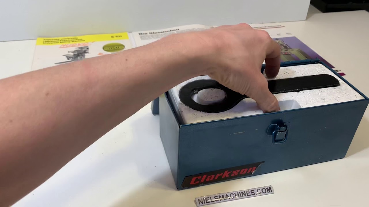 Clarkson Autolock Schaublin W12 Collet holder - YouTube