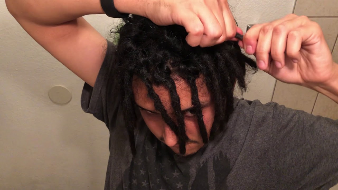 Tying a knot on my dread 🤦‍♂️ - YouTube