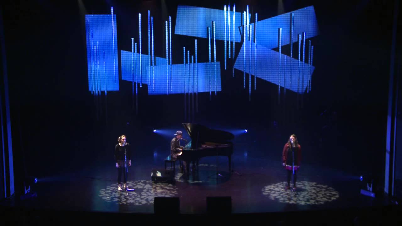 35e édition Cégeps en spectacle - Léa, Cégep du Vieux Montréal - YouTube