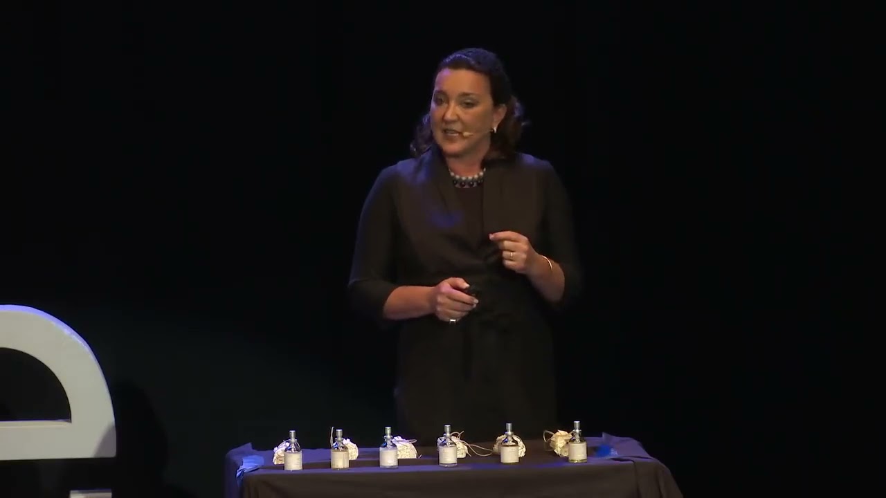 I profumi della memoria Laura Bosetti Tonatto TEDxLecce mp4 - YouTube