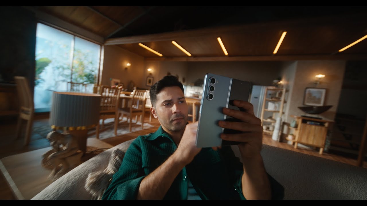 Immersive gaming with Varun Dhawan | Galaxy Z Fold5 | Samsung - YouTube
