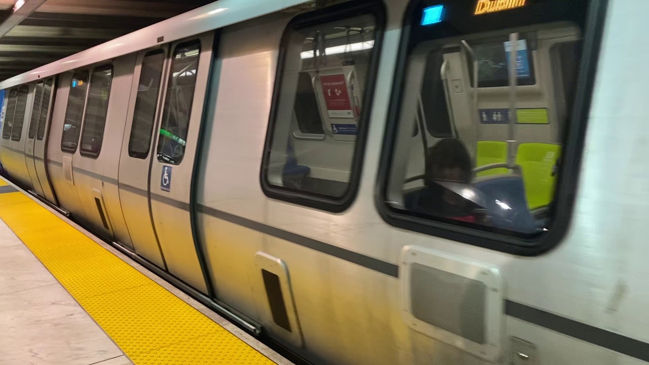 BART: 10 Car 3 Door Dublin Train Boarding at Embarcadero - YouTube