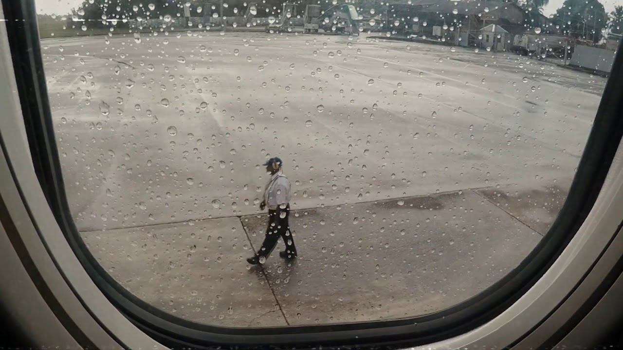 Prepare before take off in Frans Kaisiepo Airport, Biak - YouTube