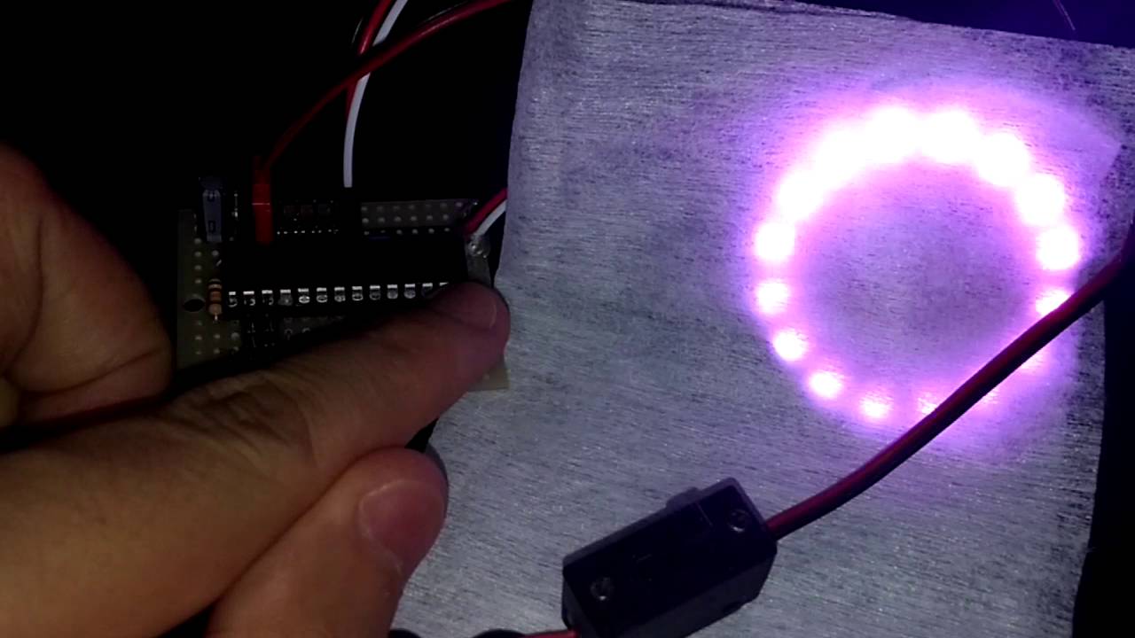PIC24F 簡易制御基板 フルカラーLED テスト（単色） - YouTube