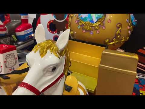 Tecway horse carriage kiddie ride. For Skylark24. - YouTube