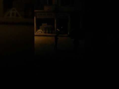 Gece gece mahallede torpil patlatmak