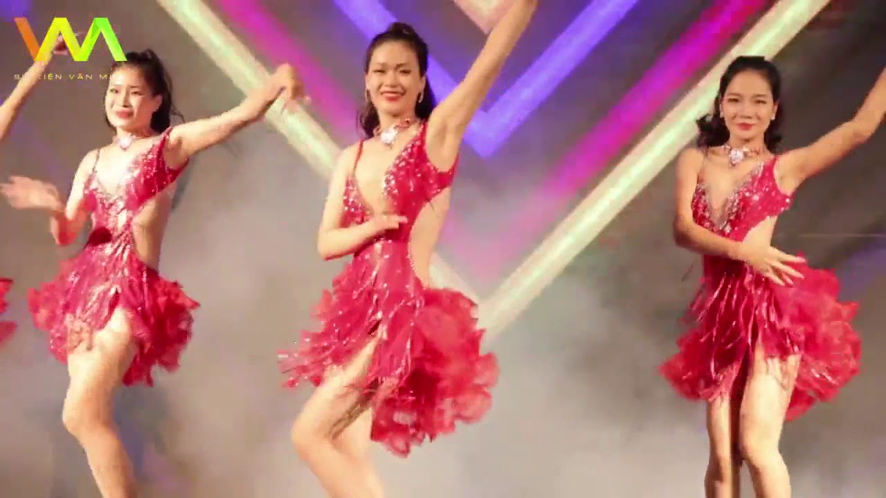 Cola Song - choreography by Queen crew - YouTube