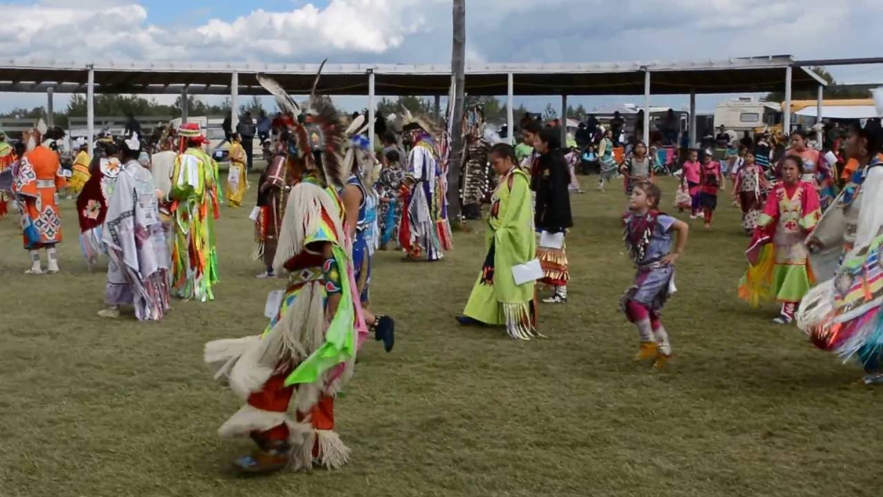 Waterhen Lake First Nation powwow - YouTube