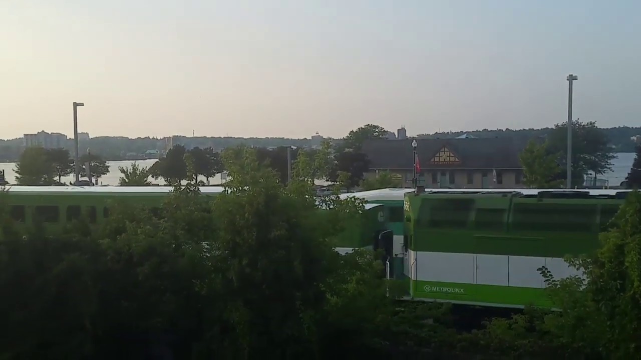 GO TRAIN How Loud Is It Exactly? Allandale Waterfront in Barrie - YouTube