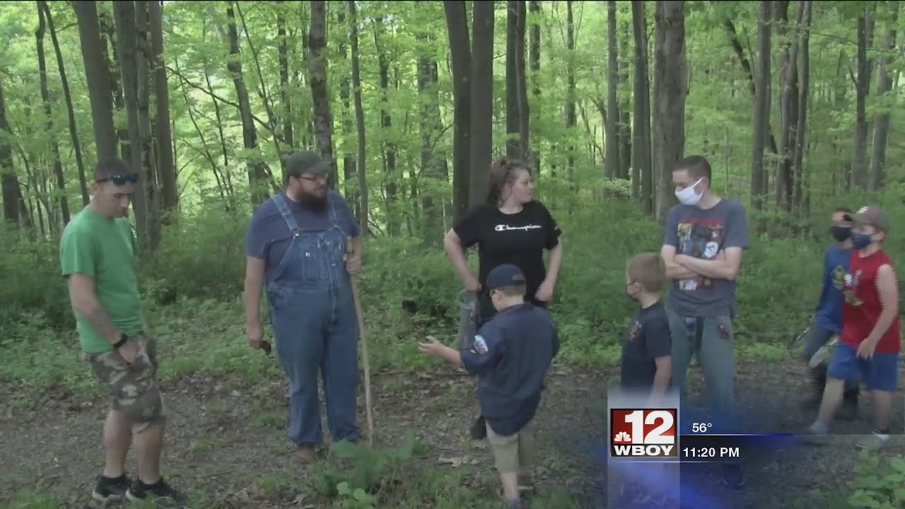 A local Cub Scout group helps beautify its community - YouTube