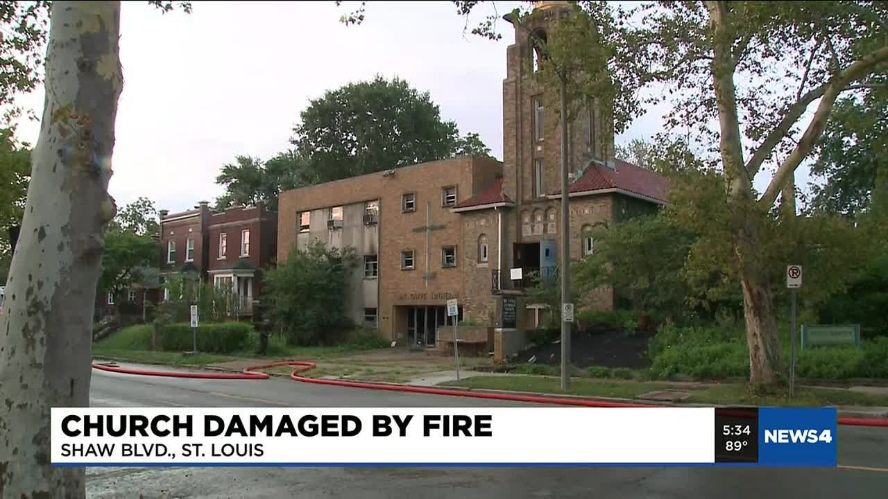 Crews respond to early morning church fire in St. Louis - YouTube