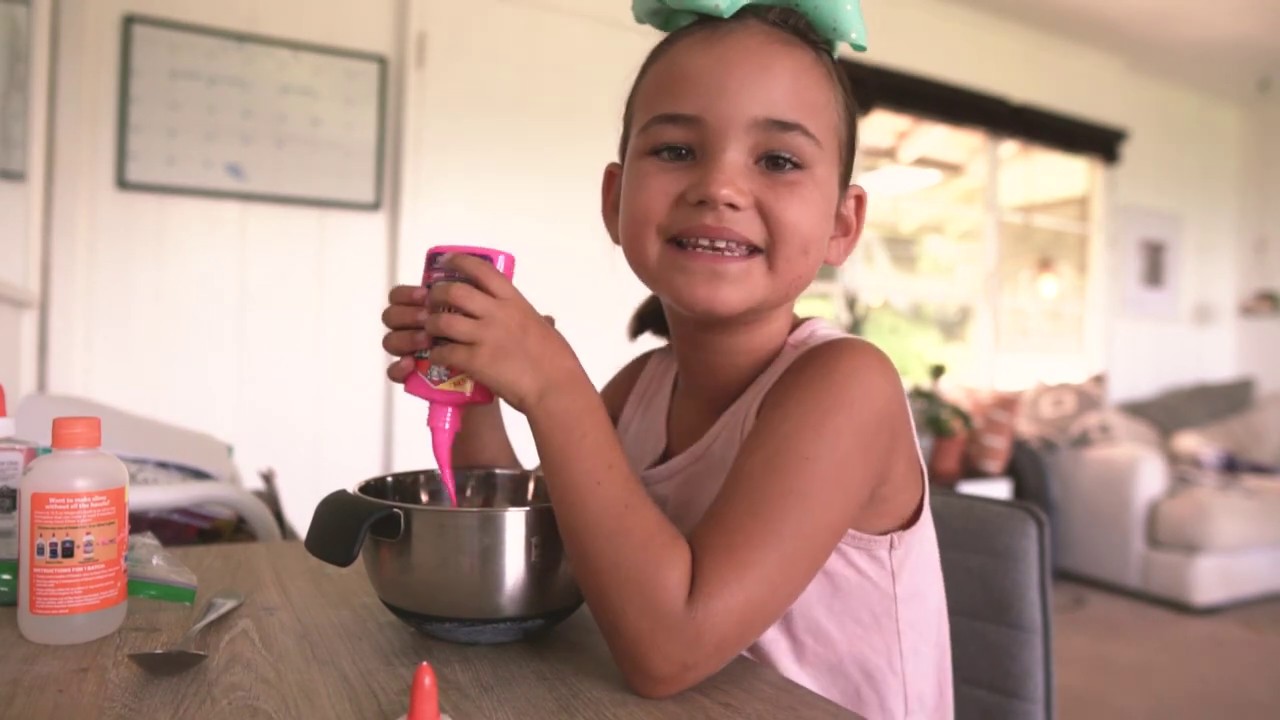How to Make GLITTER SLIME with Izzy! Oddly Satisfying Pink Sparkle ...