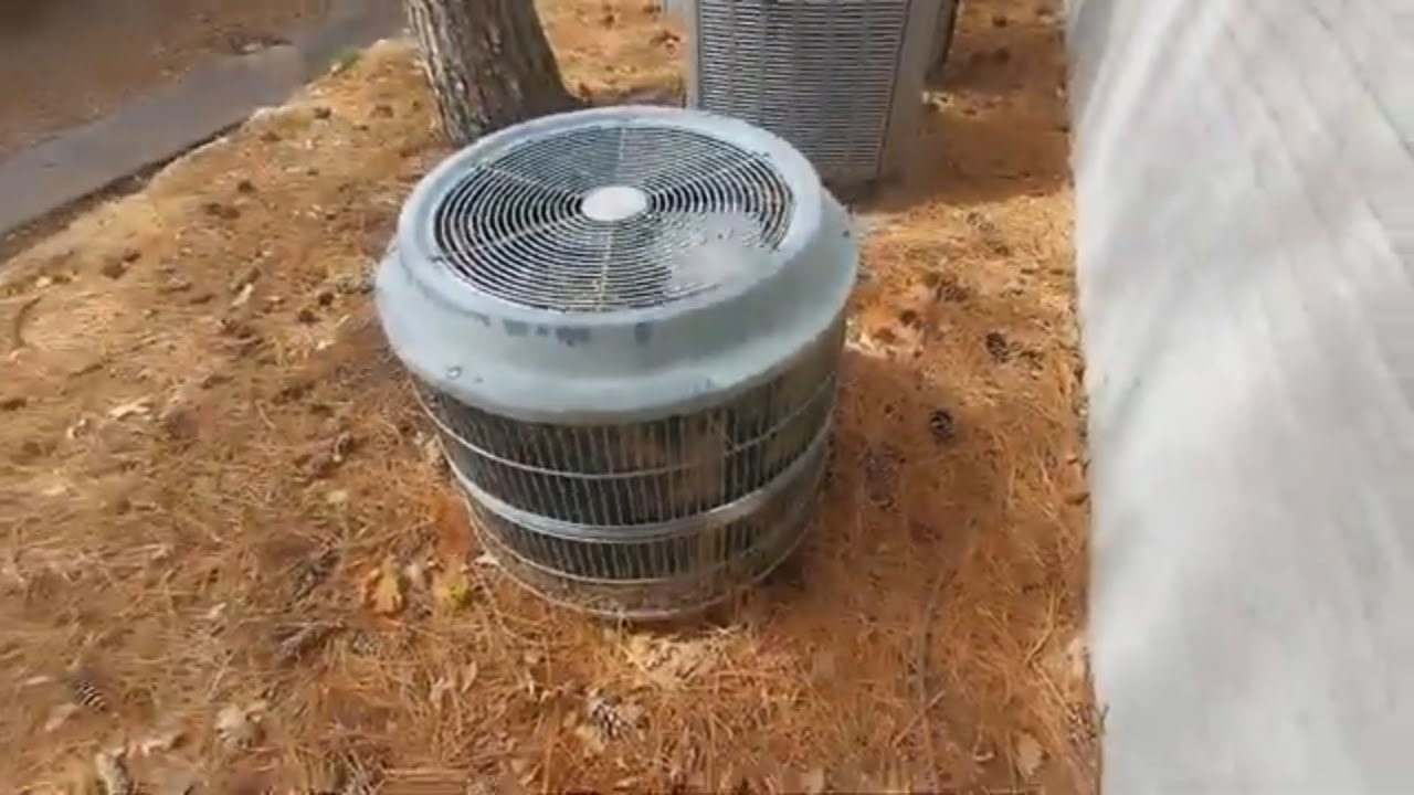 Vintage 1976 Carrier Round One Air Conditioner Starting Up & Running ...