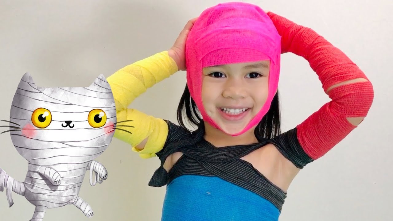 Learn the Rainbow Colors & Play Hide and Seek | Sia and Elias - YouTube