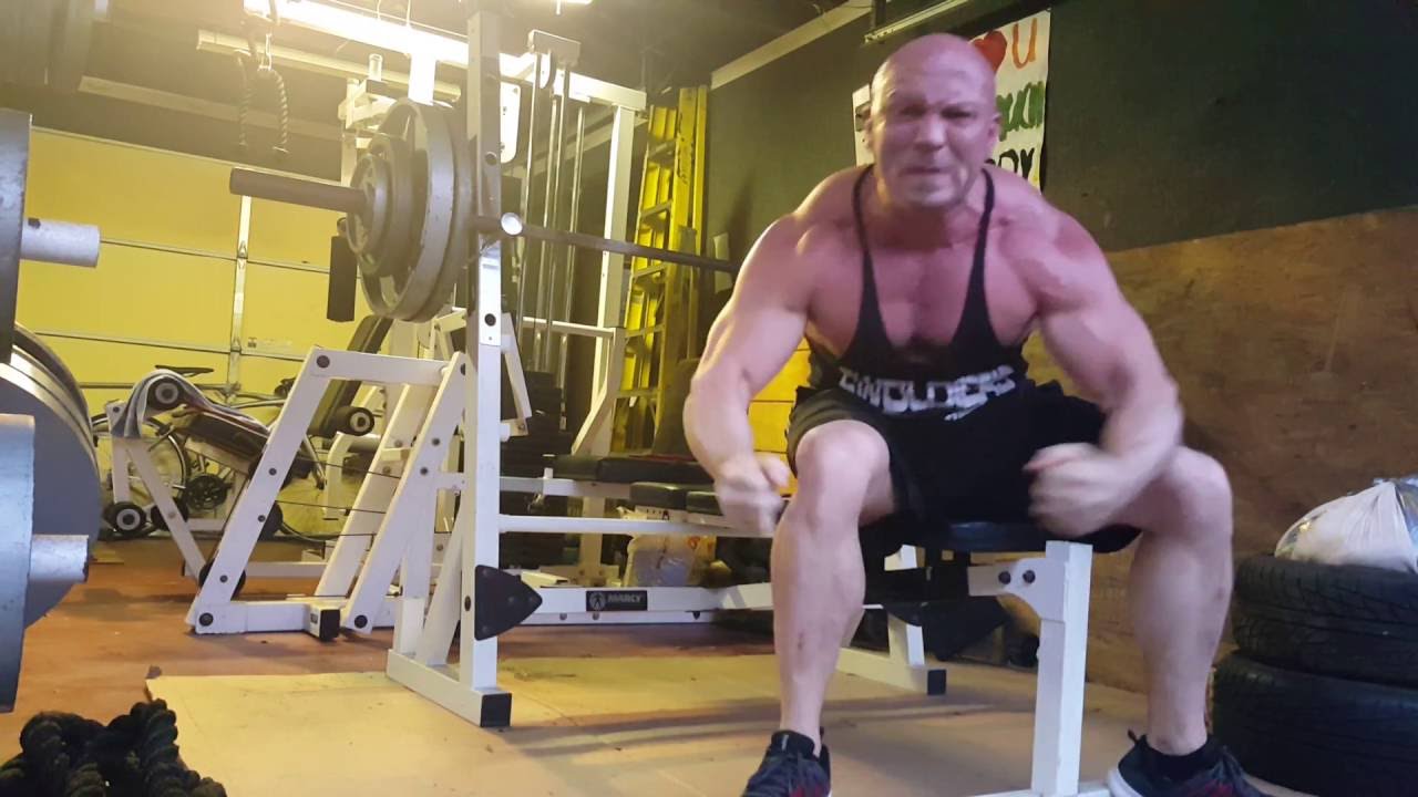 Bench 285 x 4 sets 235x 2 sets 6/13/16 - YouTube