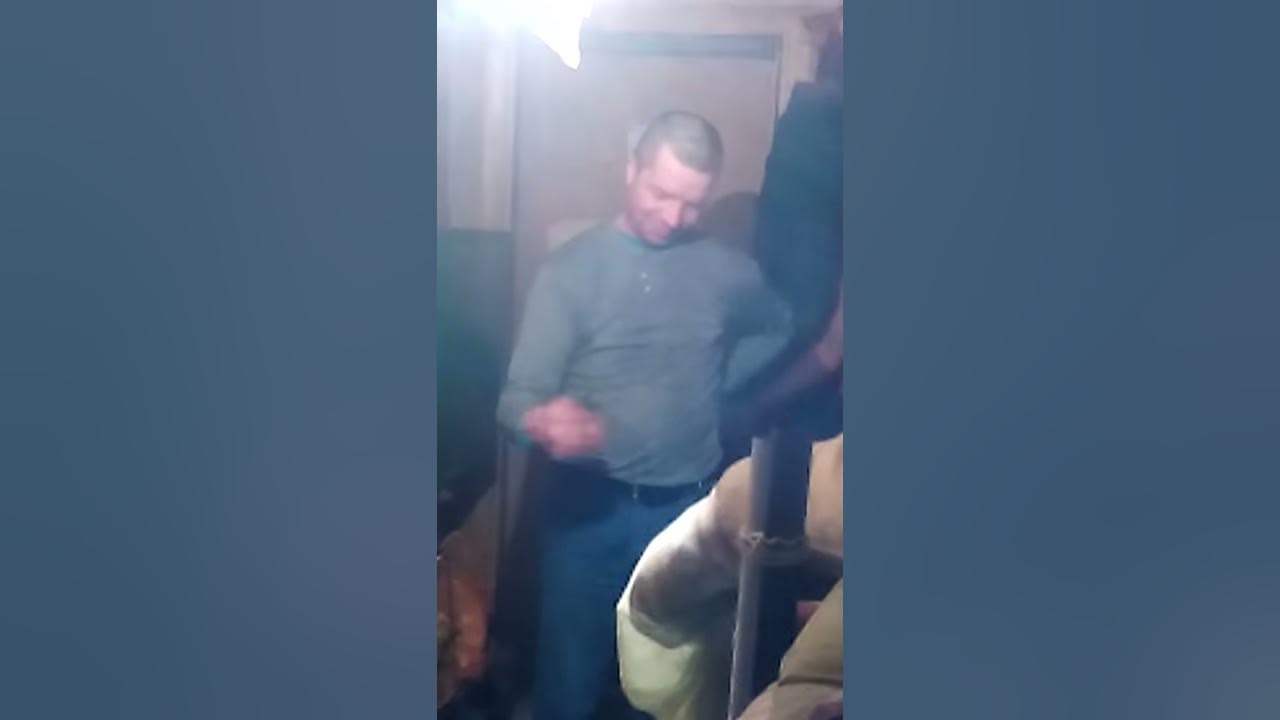 Мужик учится дрочить - YouTube