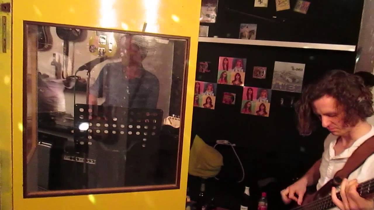 The Almighty Howlers - Unfortunate Few - YouTube