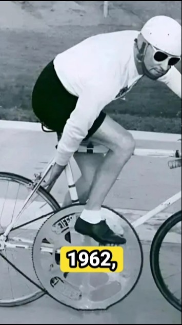 José Meiffret’s Legendary 204.73 km/h Bicycle Speed Record: - YouTube