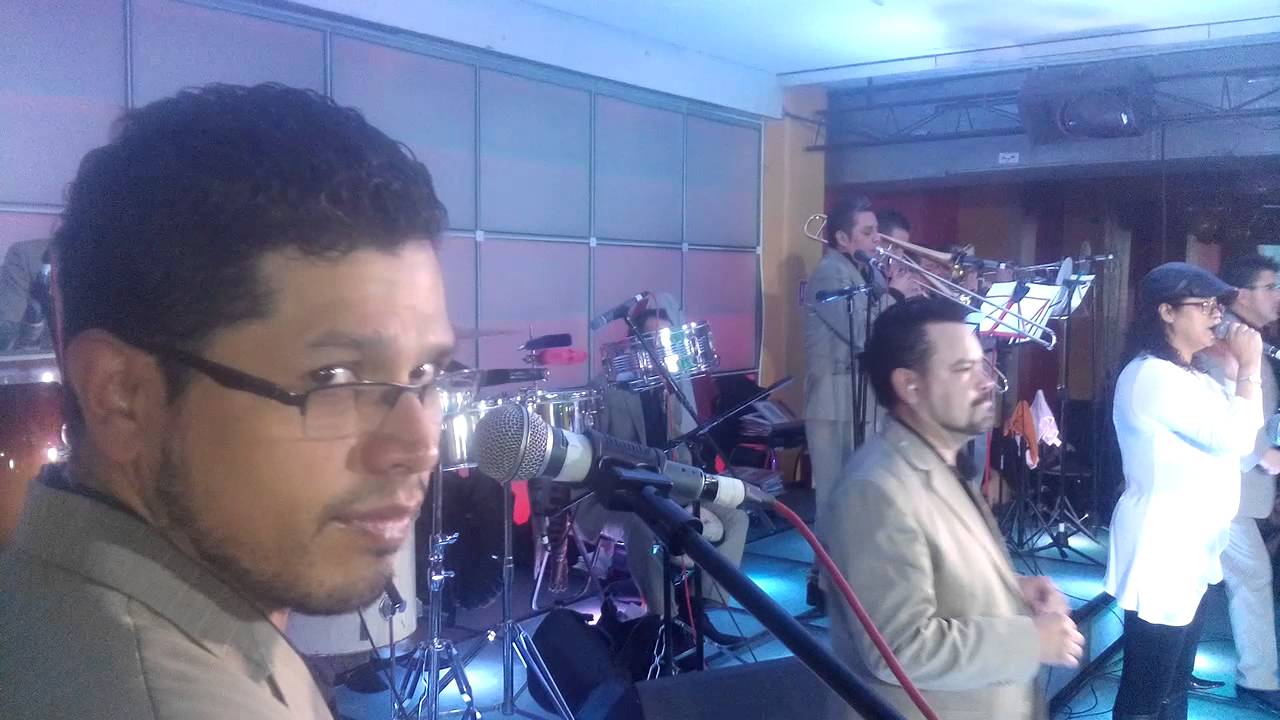 ATRACCIÓN ORQUESTA- LA GATA- CANTA SUSY RODRÍGUEZ - YouTube