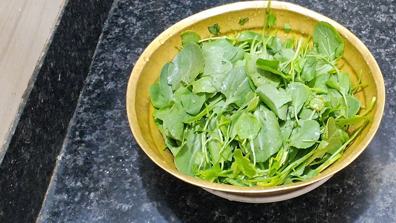 💚 Tasty & Instant Suka Xaak Recipe | Sour & Sweet | Green Leaf | Home ...
