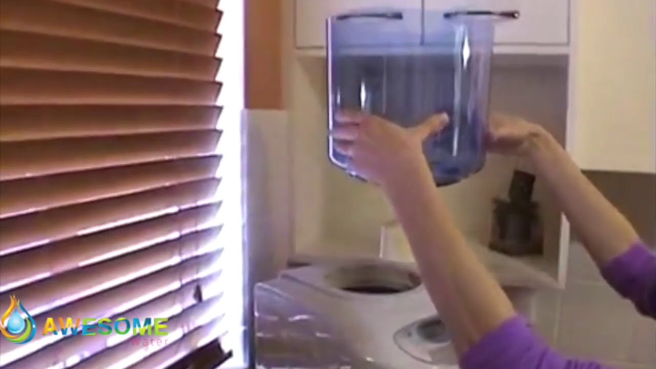 How to change an Awesome Water® filter - YouTube