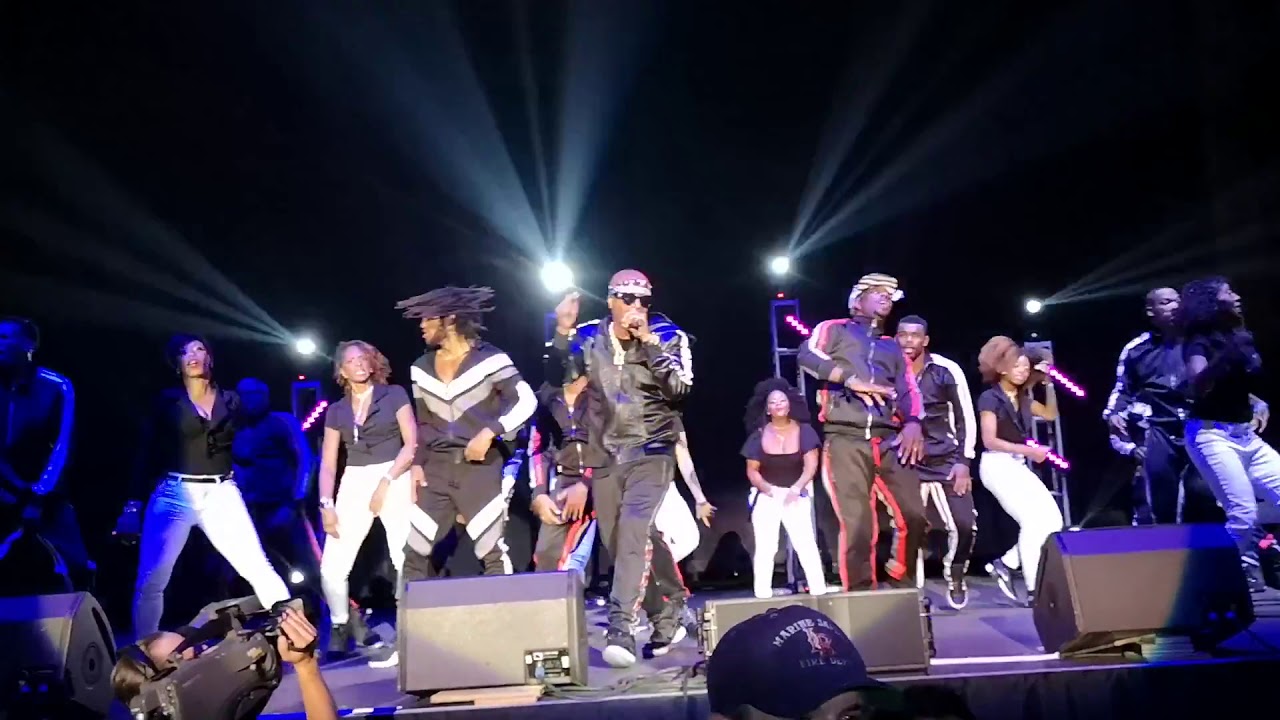 MC Hammer (Live) - Don't Stop - YouTube