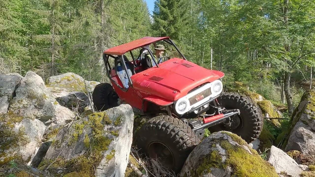 Extreme rocks after rain FJ40 Portal Buggy. 2/2 - YouTube