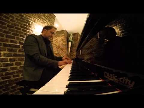 Piano Live Musik  @Hotel im Wasserturm Köln