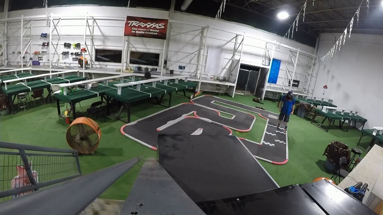 LATE NIGHT TRACK WORK! MINI Z TRACK BUILD - YouTube